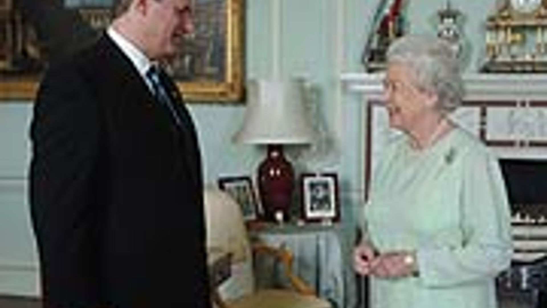 Canada's first couple meets British P.M. and the Queen | HELLO!