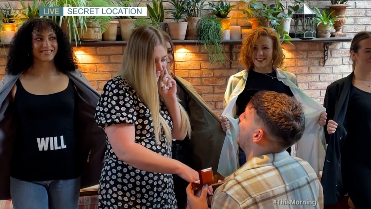 This Morning guest in tears as boyfriend proposes live on-air - Watch ...