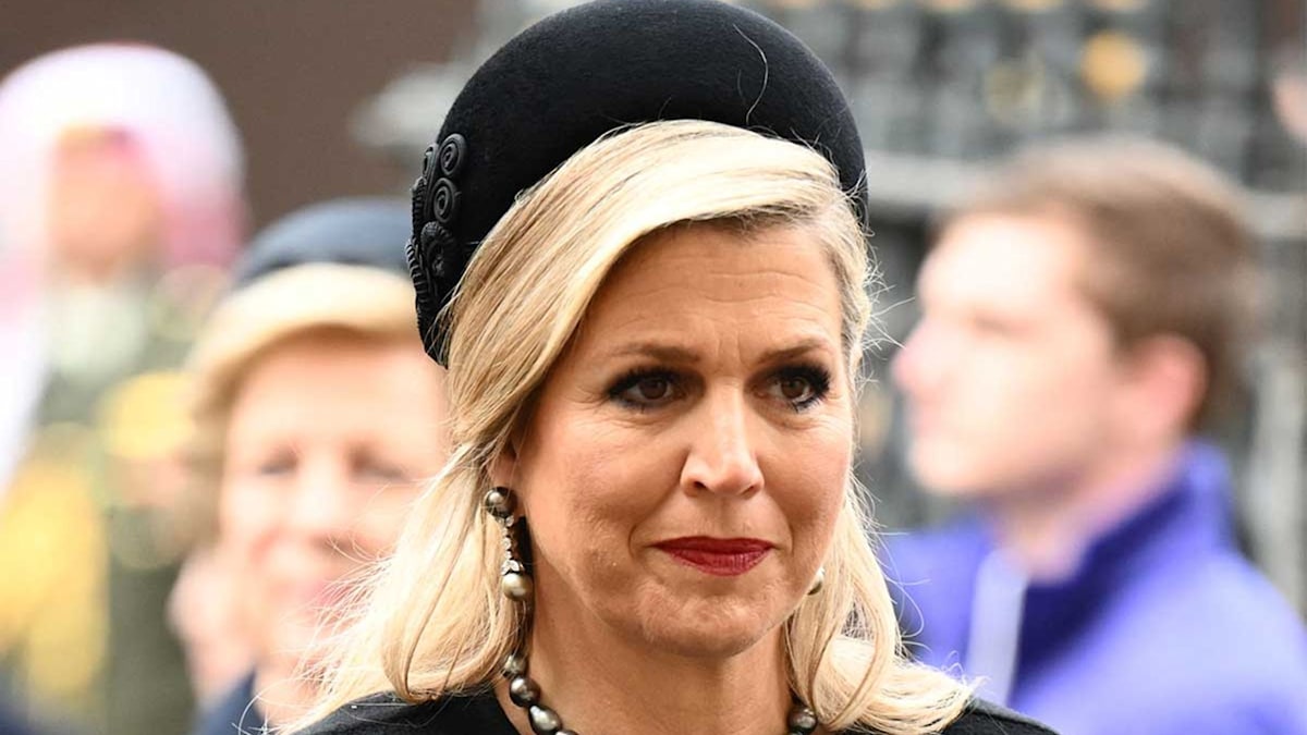 Queen Maxima beguiles in stunning pearl and diamond jewels for Queen ...