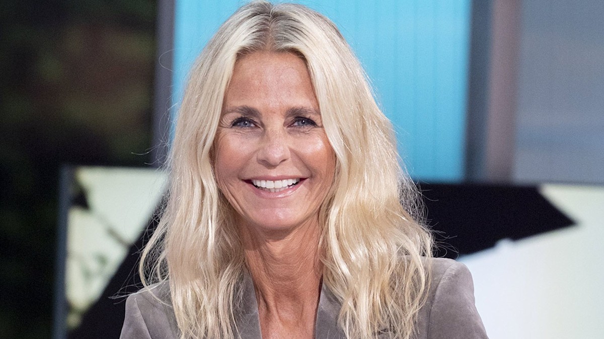 Ulrika Jonsson gets fans talking as she shares rare photos of lookalike ...