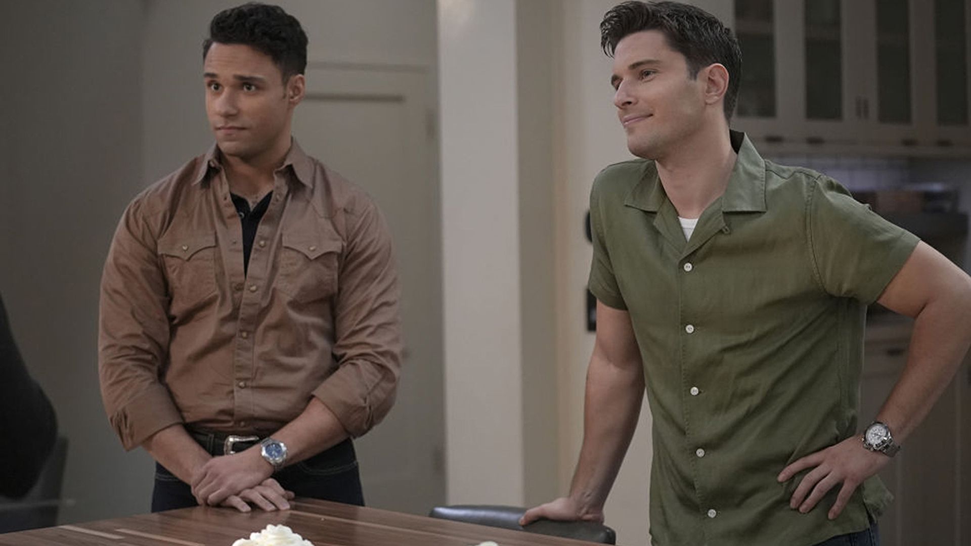 9-1-1: Lone Star's Ronen Rubinstein pens heartfelt message to fans ...