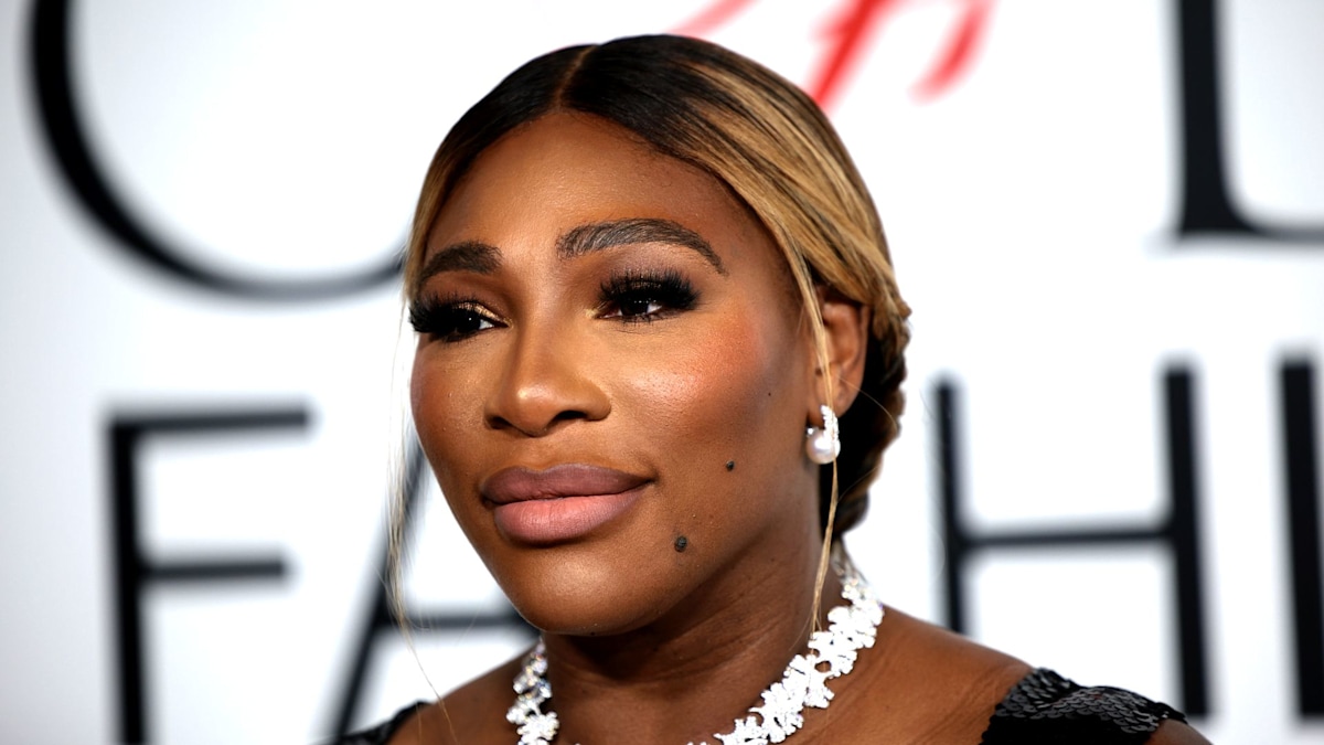 Serena Williams is gorgeous in figure-hugging LBD inside closet of ...