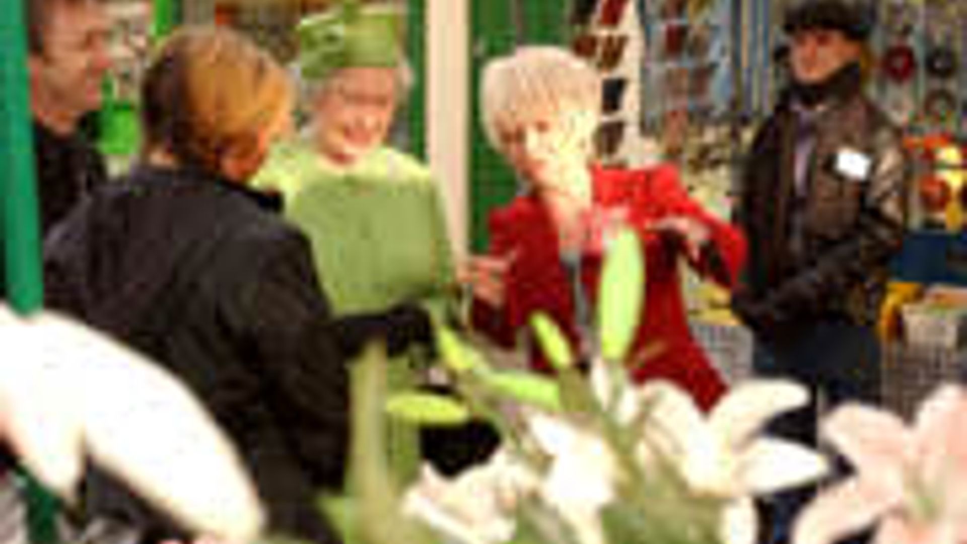 A ROYAL VISIT FOR THE CAST AND CREW OF 'EASTENDERS' AS THE QUEEN COMES ...