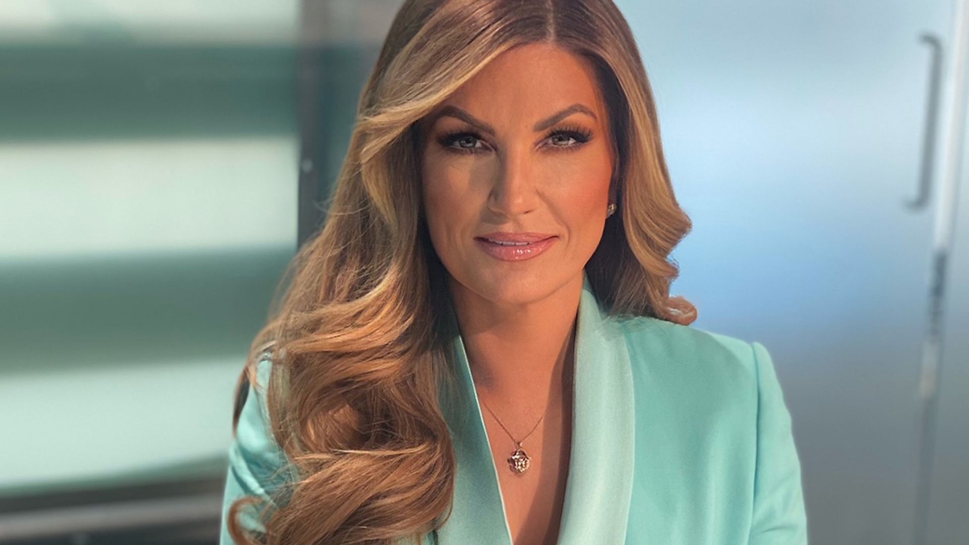 Karren Brady's hair looks incredible on The Apprentice - her stylist ...