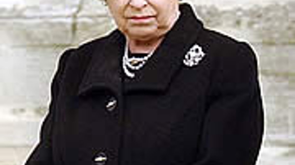 princess alice, queen, prince philip, prince charles, | HELLO!