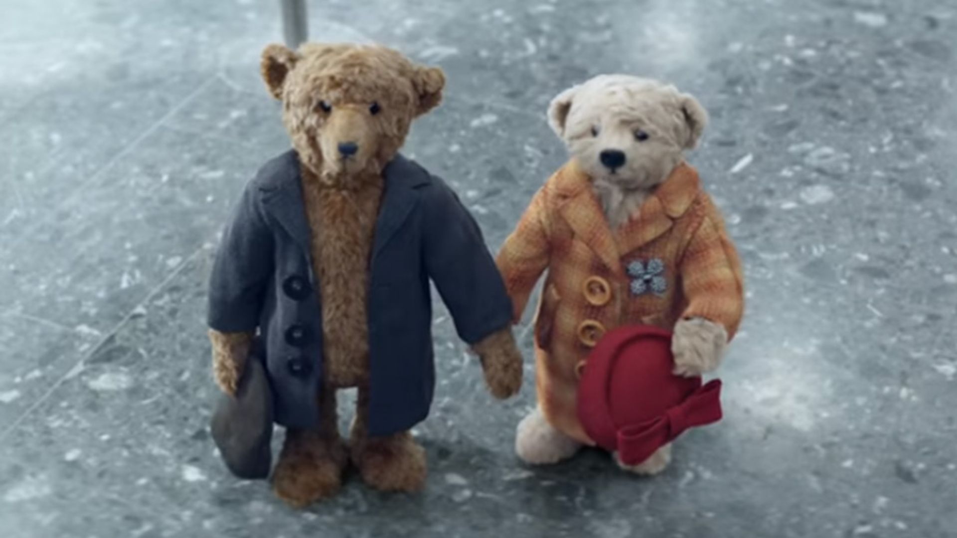 Heathrow releases first Christmas advert | HELLO!