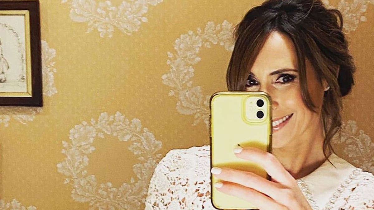 Alex Jones puts on a brave face as she continues to work despite ...