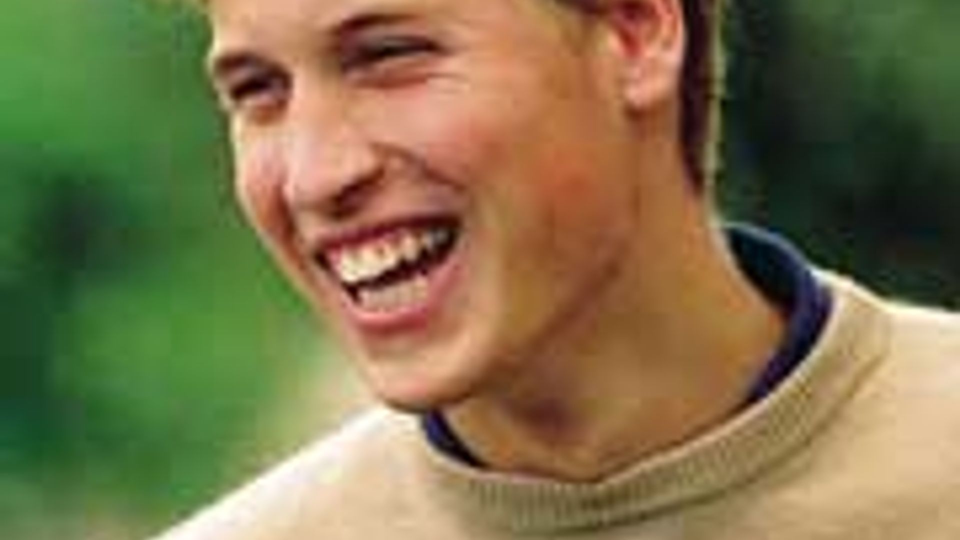 STUDENT BEAUTIES PROVE A POWERFUL ANTIDOTE FOR BORED WILLS | HELLO!