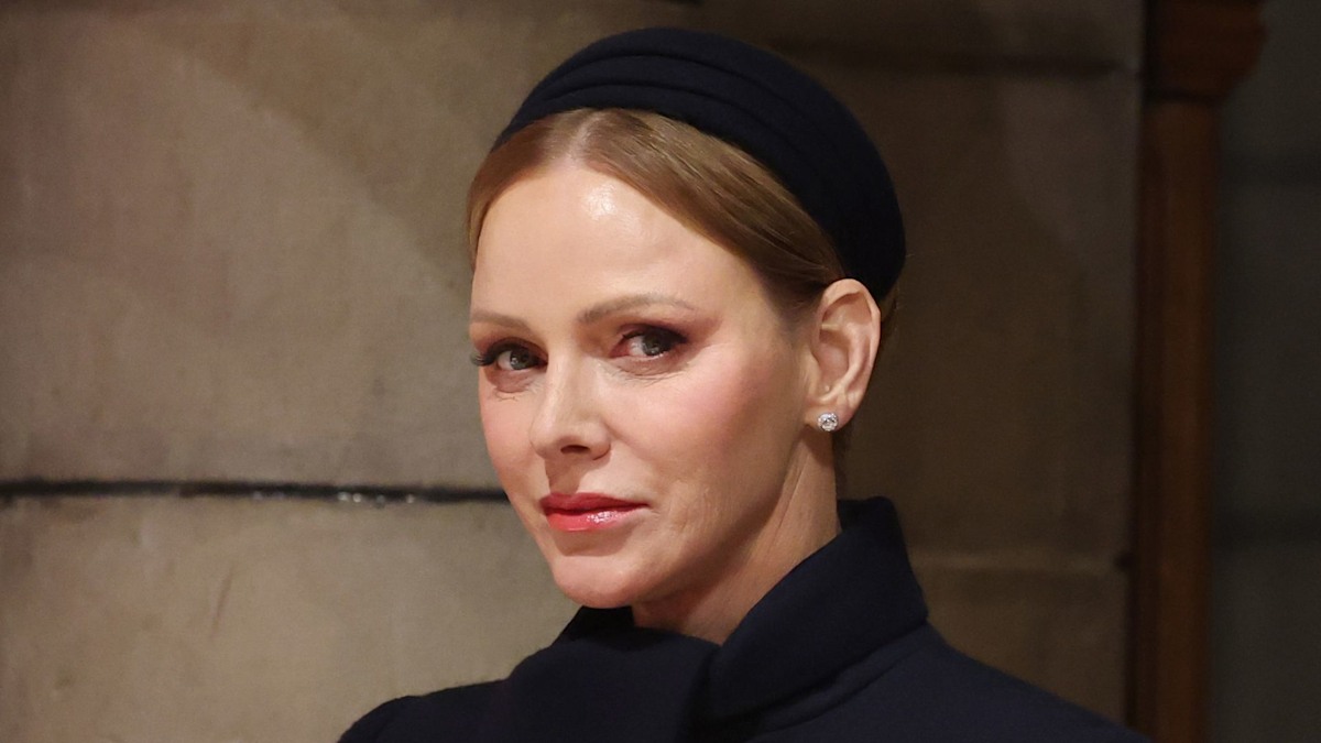 Princess Charlene is 'statuesque' in knee-high boots and £2.7k Prada ...