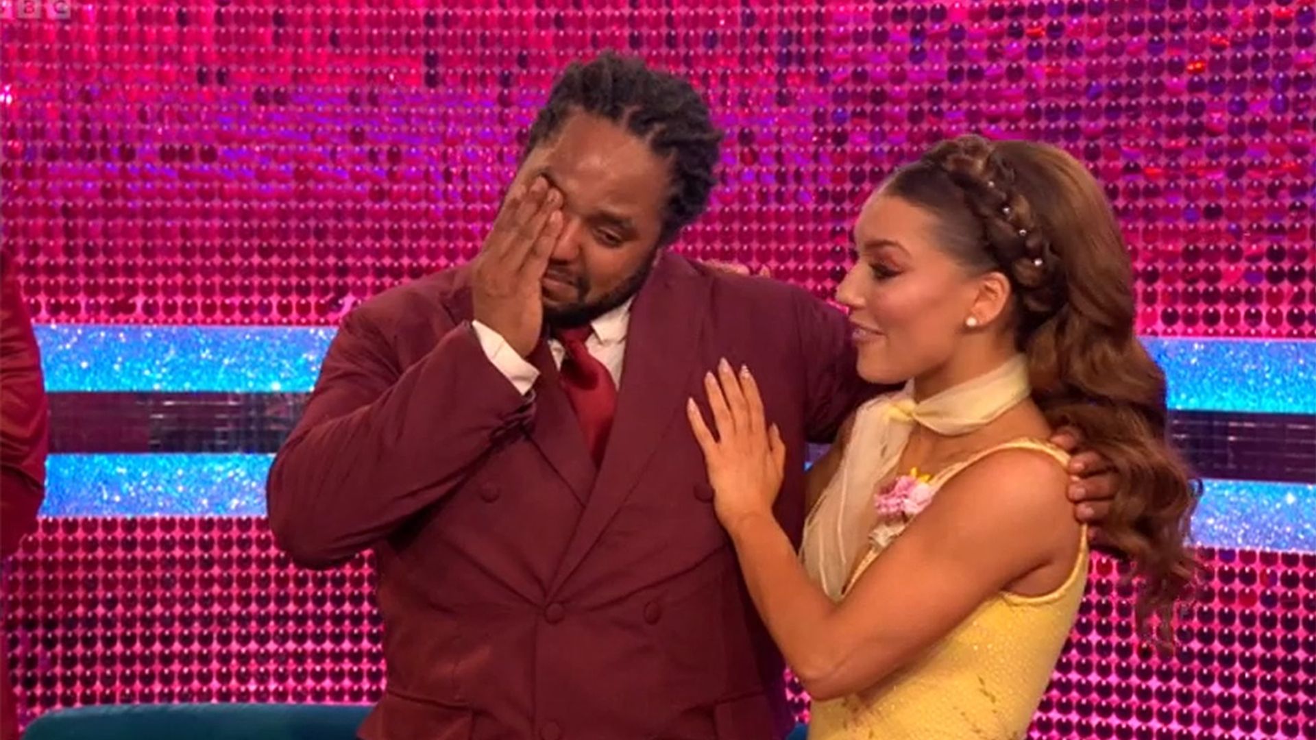 Strictly's Hamza Yassin moved to tears after judges reveal how he ...