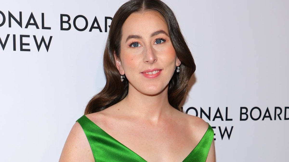 Alana Haim makes waves with latest look at the National Board of Review ...