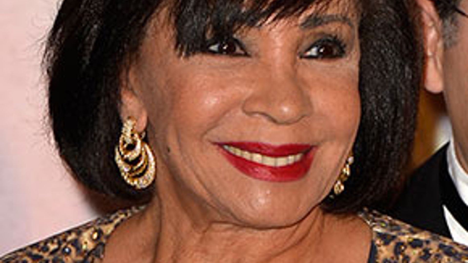 Shirley Bassey Biography Hello