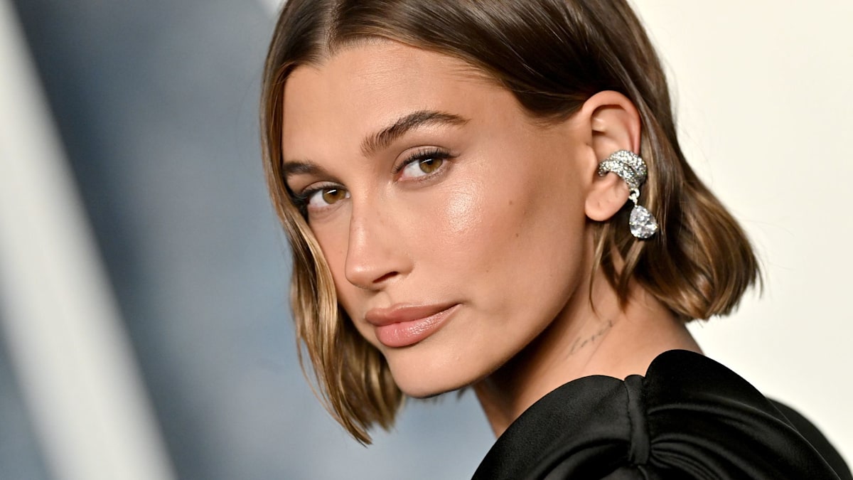 Hailey Bieber showcases epic $600K jewelry collection and wow | HELLO!