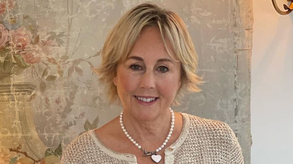 Roman Kemp's mum Shirlie looks 10 years younger after glowing makeover ...