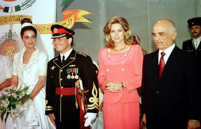 Queen Rania rocked two golden bridal gowns for palace wedding – all the ...
