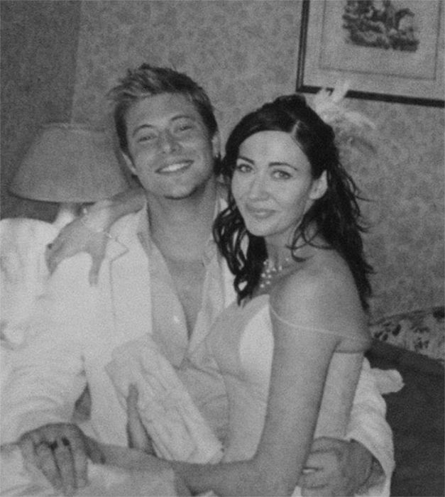 Blue star Duncan James shares VERY rare photo of daughter as he ...