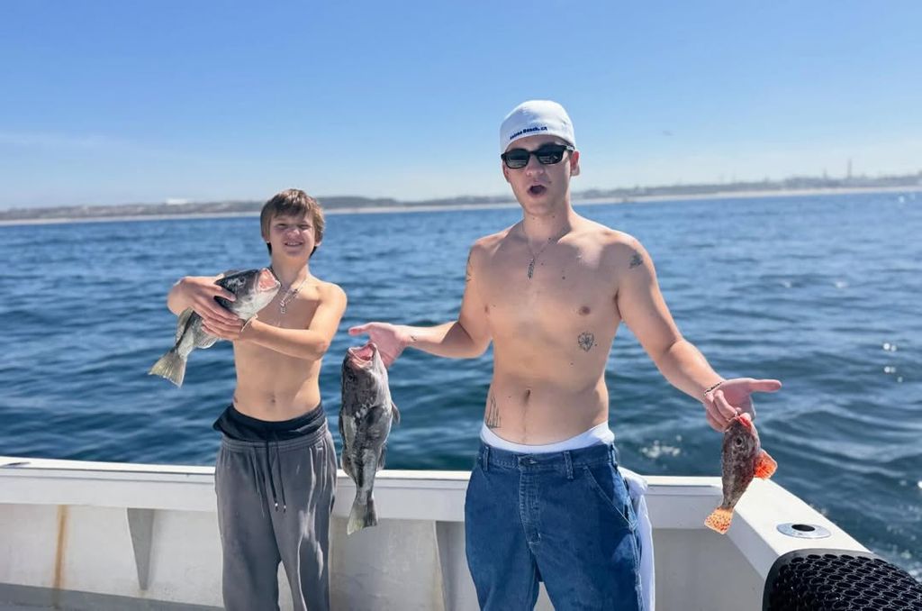 Kate Hudson's tattooed son Ryder shows off inked physique in new photos ...