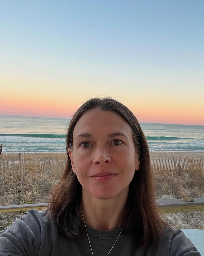 Sutton Foster shares stunning beach selfie as she marks milestone ...
