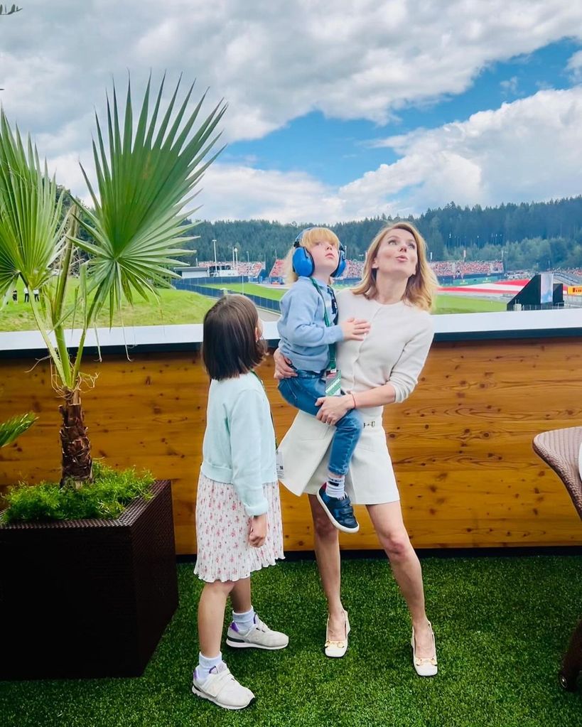 Geri Halliwell-Horner models bridal veil for ethereal solo appearance ...