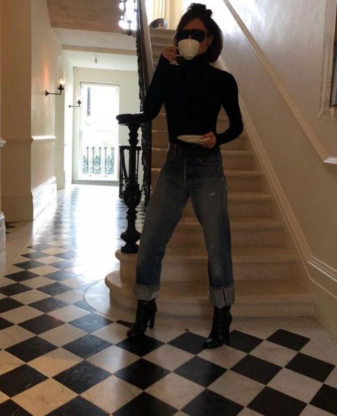 Victoria & David Beckham's grand living room at London home unveiled ...