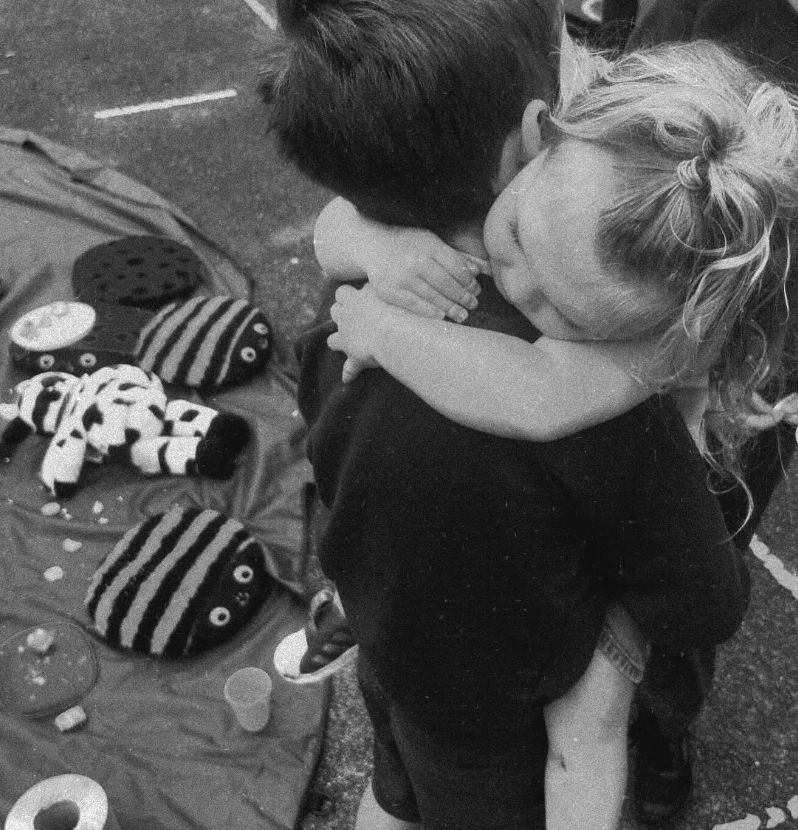 Helen Skelton melts hearts with the sweetest photo of Elsie and older ...