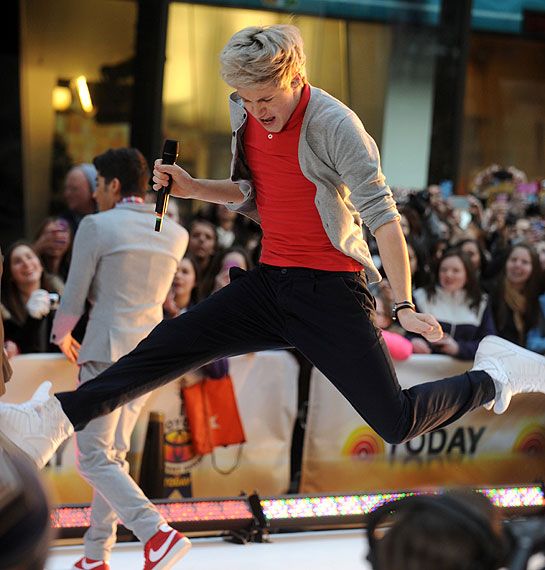 One Direction make history as their debut album enters US album charts ...