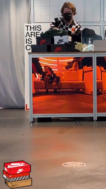 Alex Scott stuns in form-fitting leather leggings on New York trip | HELLO!