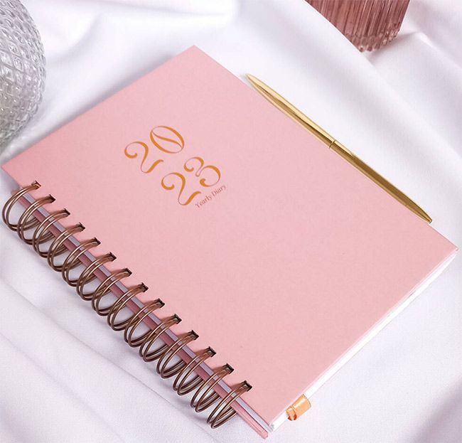 32 Best pink gifts for her: Unique & pretty pink gift ideas for women ...
