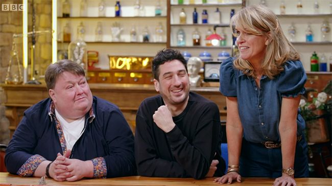 The Bidding Room: Who is the show's dealer Jane Cave? | HELLO!