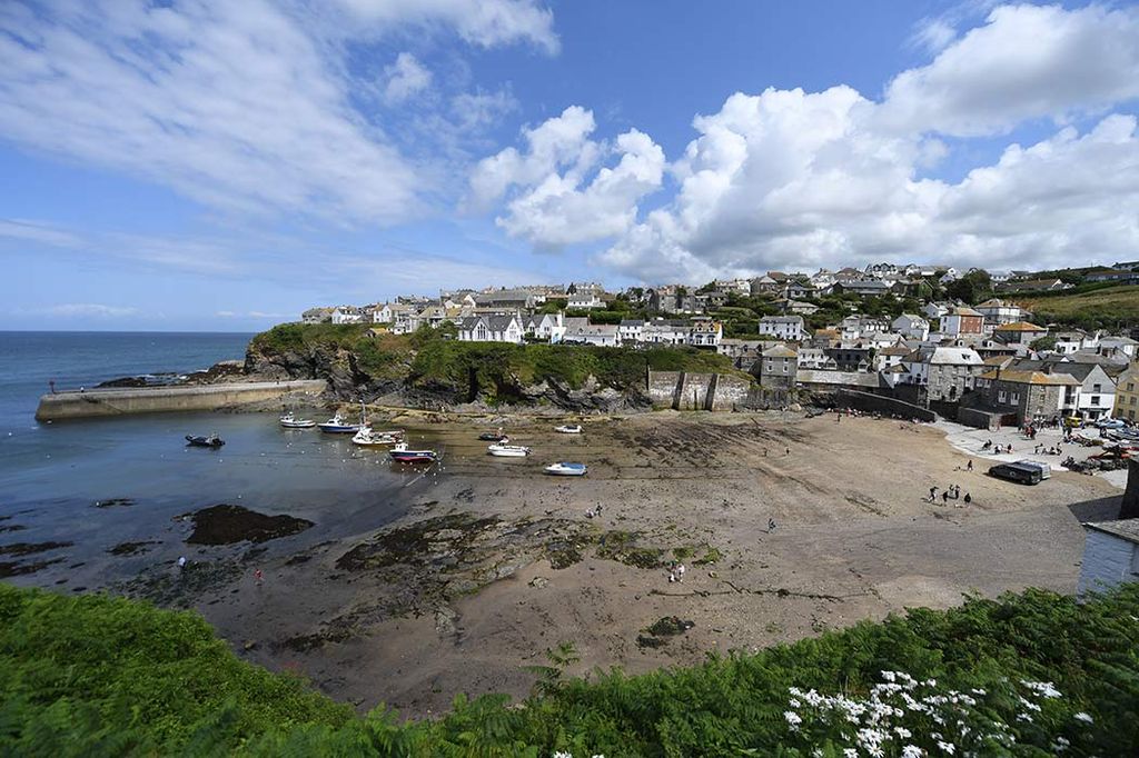 Where is Doc Martin set? Martin Clunes' guide to Cornwall and where to ...