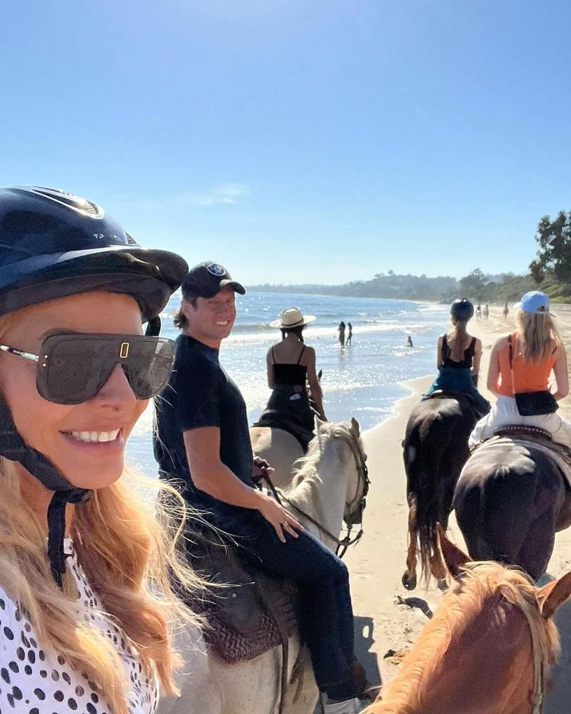 Strictlys Tess Daly Is A Tanned Beach Babe In Figure Flattering Swimsuit Hello