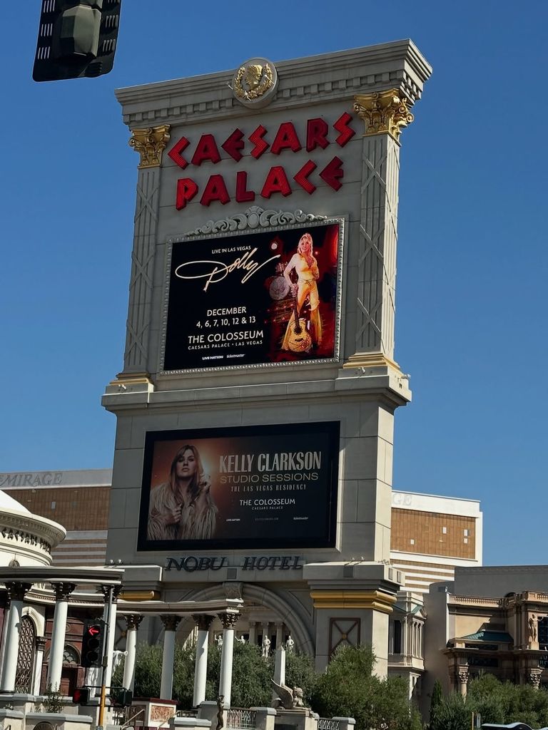 Kelly Clarkson makes cross-country move after calling time on NYC talk ...