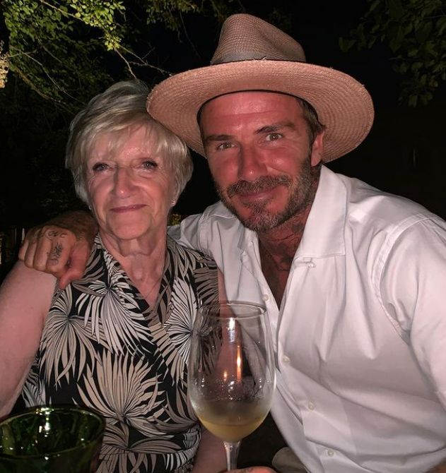 David Beckham stuns fans with VERY rare photo of his older sister Lynne ...
