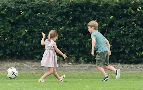 Royals playing football - Action shots of Kate Middleton, Prince Harry ...