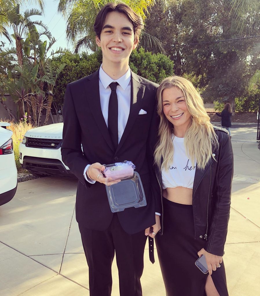 LeAnn Rimes' towering teenage stepsons with husband Eddie Cibrian ...