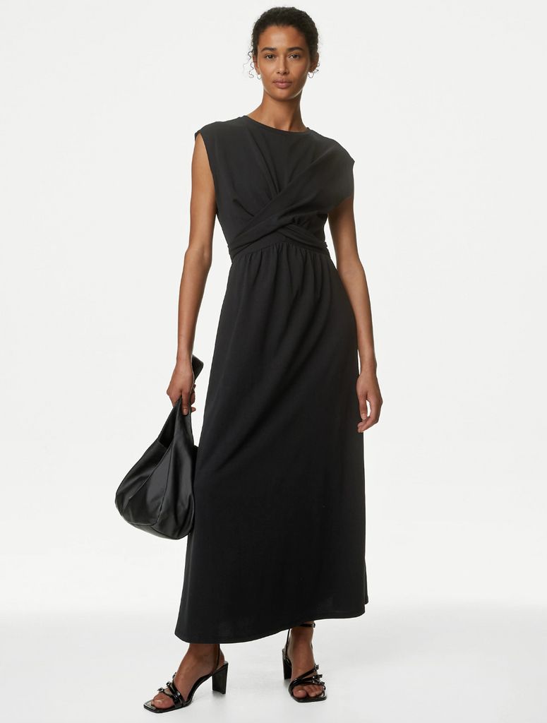 12 best black funeral dresses for 2024 & and the funeral style ...