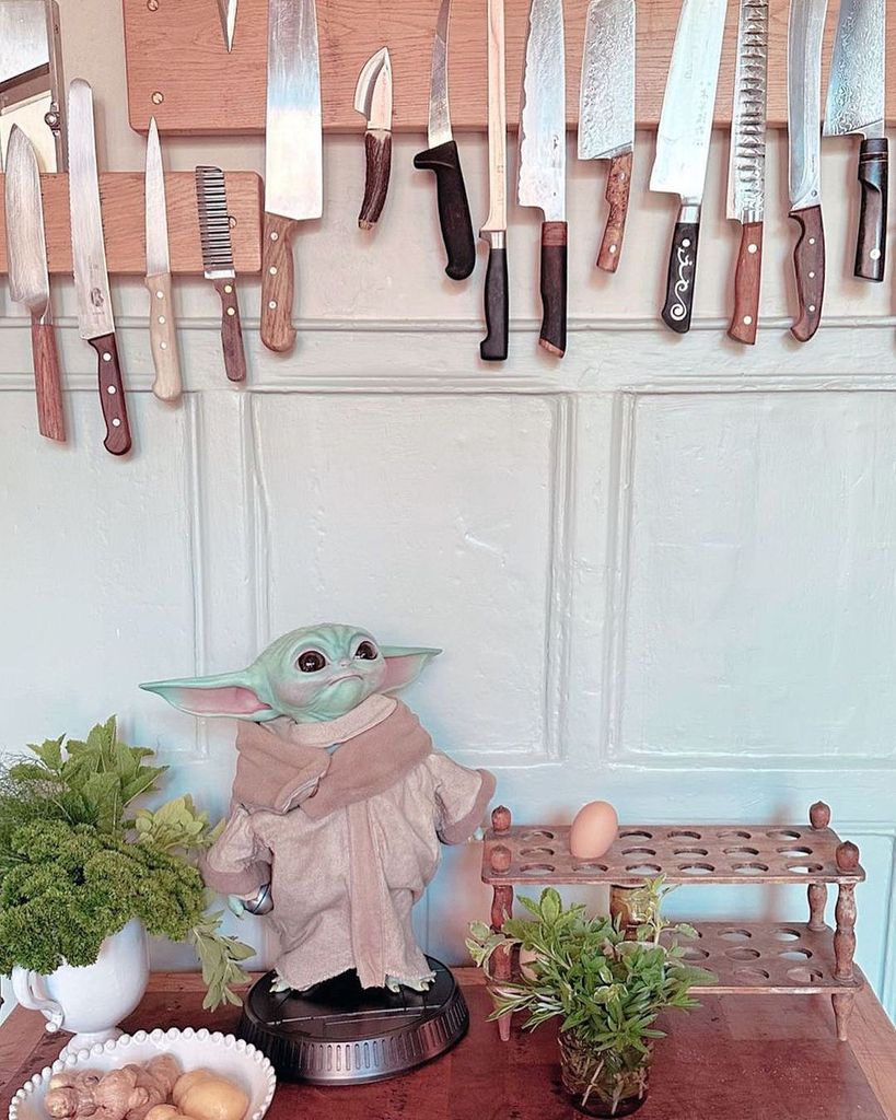 Jamie Oliver's kitchen at £6m Essex home is paradise for mini-me chef ...