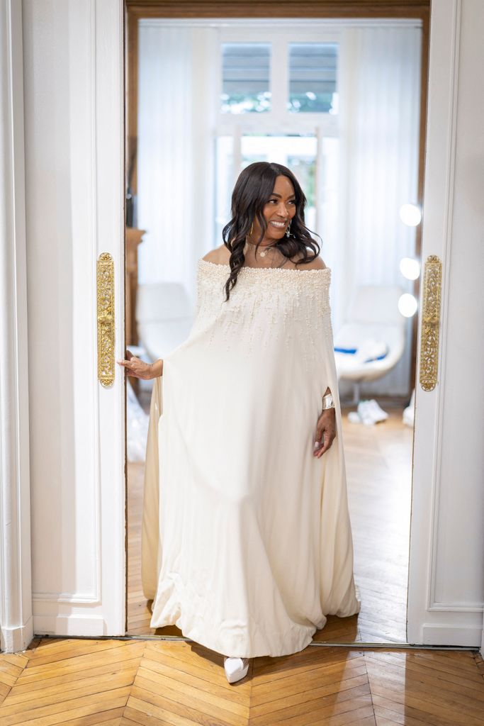 Inside Angela Bassett and daughter Bronwyn's 2025 Le Bal des Débutantes ...