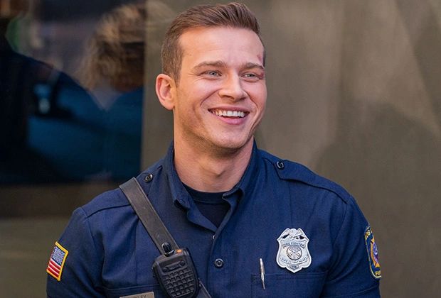 9-1-1 season 6 boss breaks down Buddie scene, praises Ryan Guzman, says ...