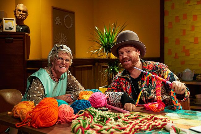 Celebrity Juice host Keith Lemon shares rare photo with lookalike mum ...