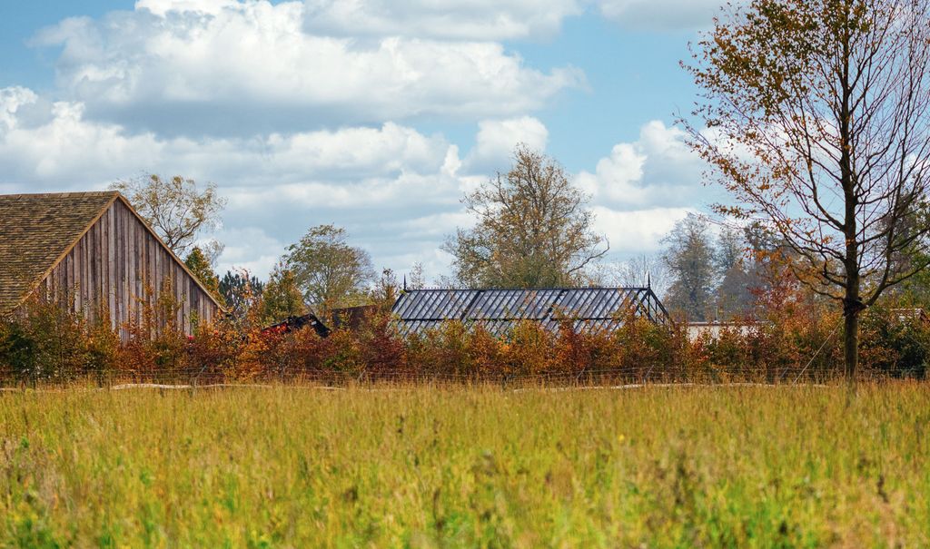 Victoria and David Beckham's surprising sleeping arrangements at their ...