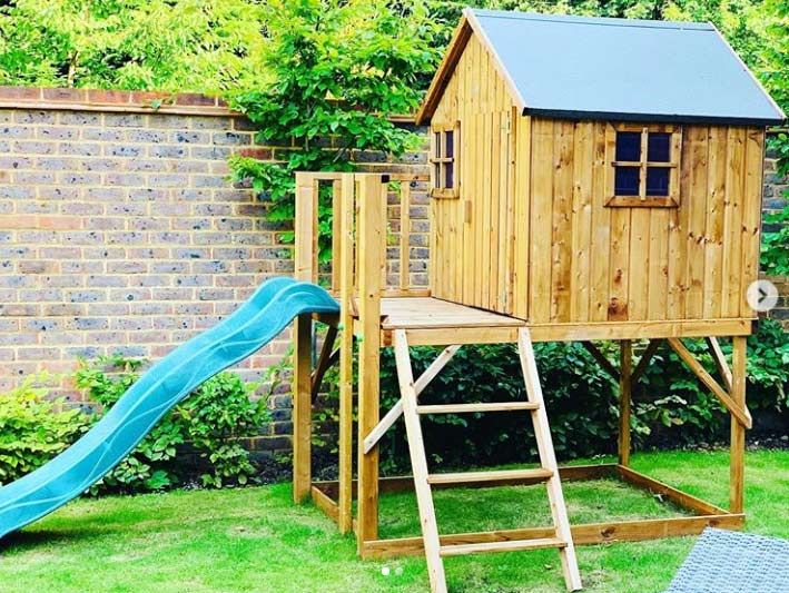 Peter Andre house: Inside the singer's two homes in Surrey and Cyprus ...