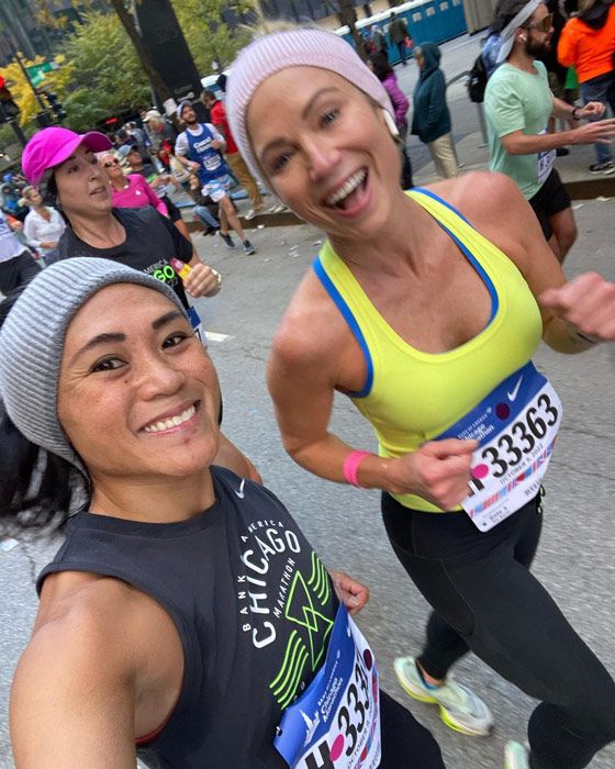 GMA's Amy Robach rocks figure-skimming top and flattering fitted pants ...