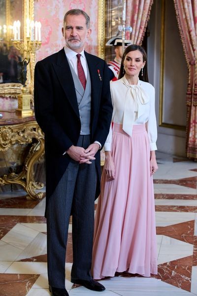 Queen Letizia’s styling hack is the perfect alternative to Kate ...