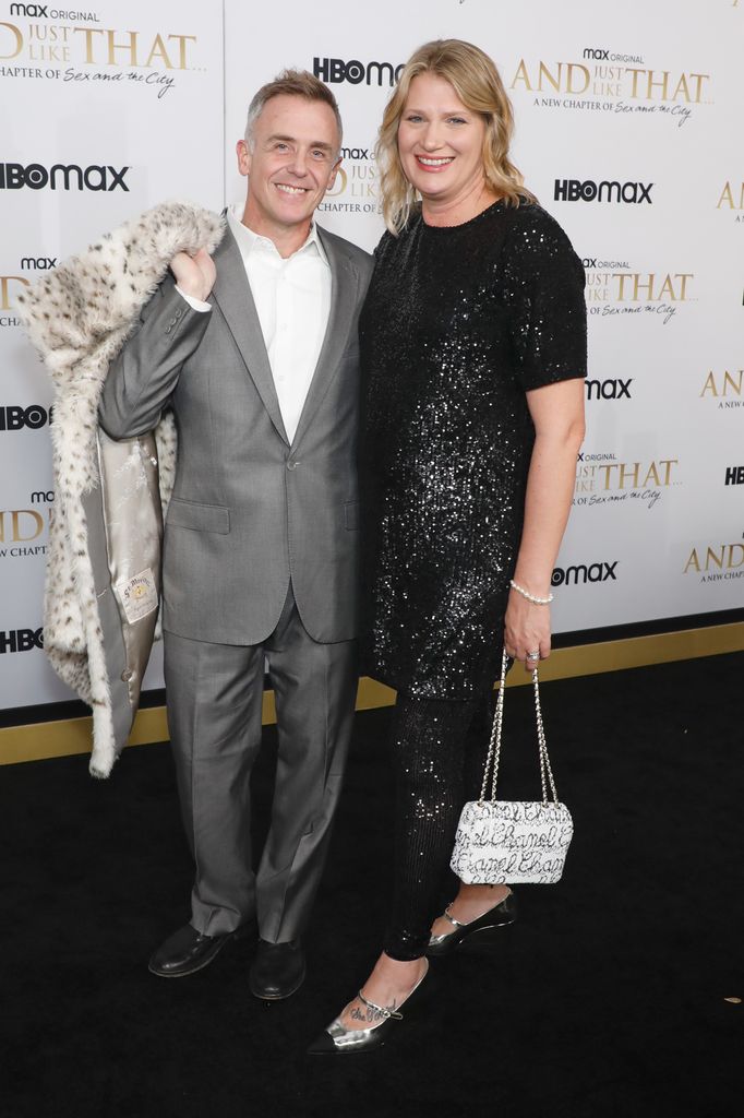 Chicago Fire Star David Eigenberg’s Private Life with His Wife of 22 Years – entert.online