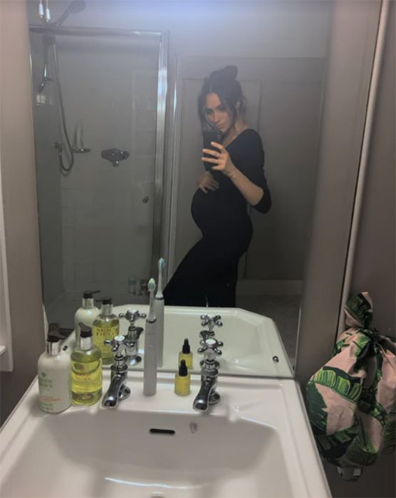 Pregnant Meghan Markle's unseen baby bump photos are STUNNING - look ...