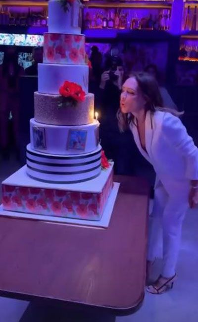 Victoria Beckham's eight-tier birthday cake is utterly unbelievable ...