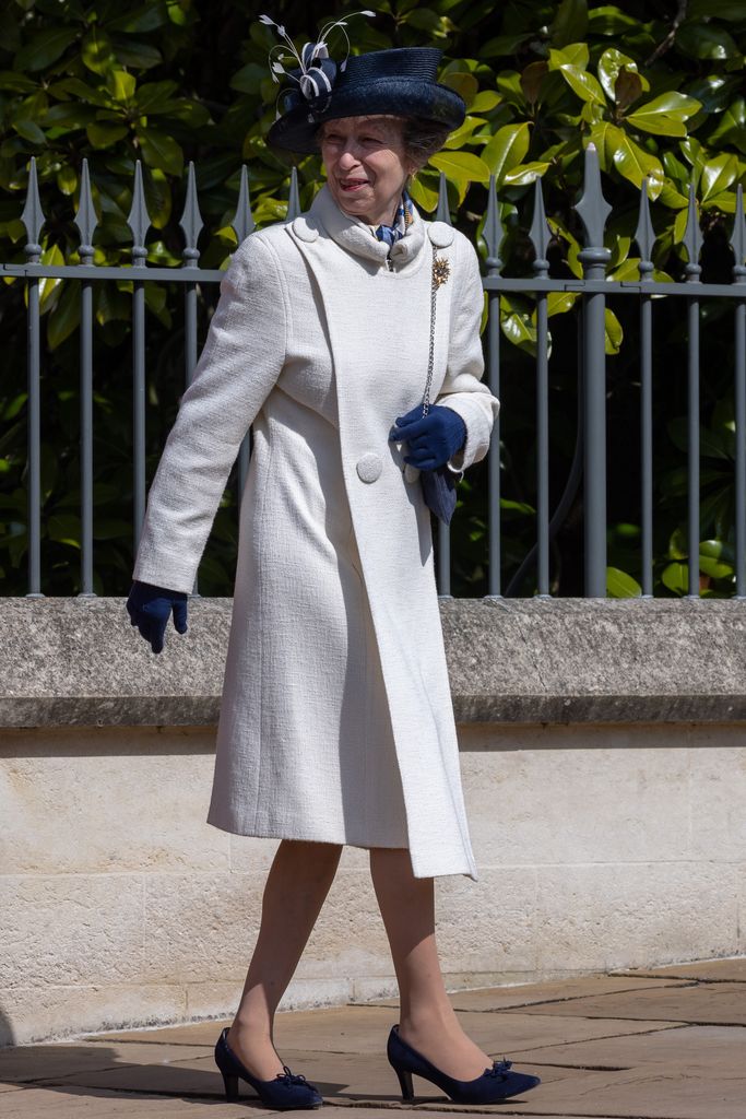 Princess Anne channels old Hollywood glamour in the chicest ivory coat ...