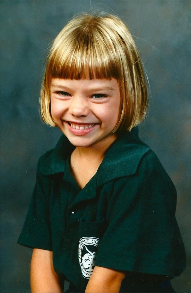Margot Robbie looks completely different in rare unearthed childhood ...