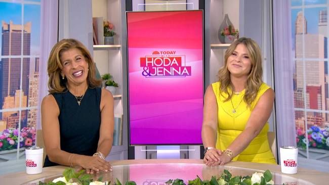 Todays Hoda Kotb Reacts To Mean Surprise Live On Air That Leaves